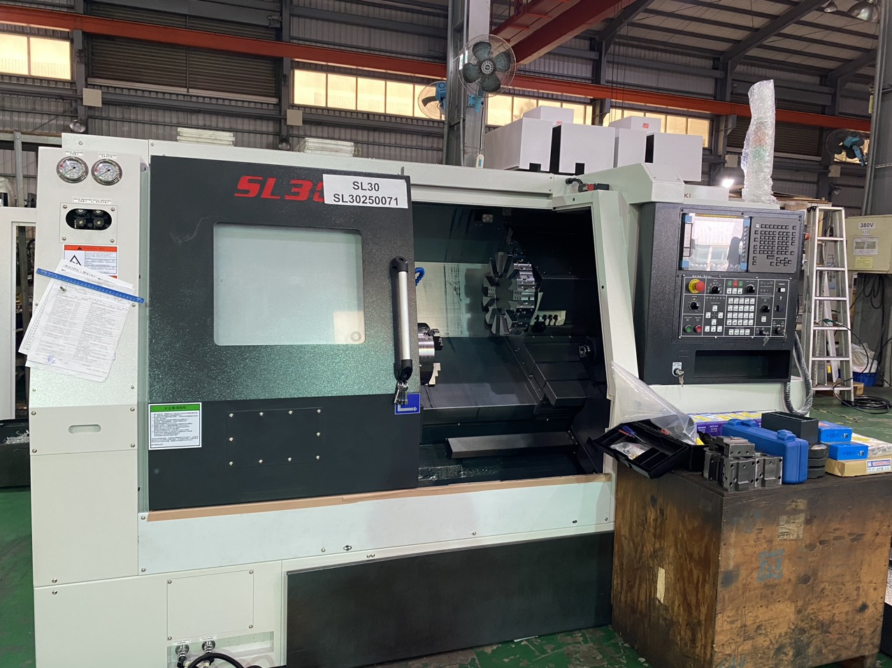 Máy tiện ngang Akira Seiki - SL 2-Axis Turing Series - SL30(L) - Phú An Bình